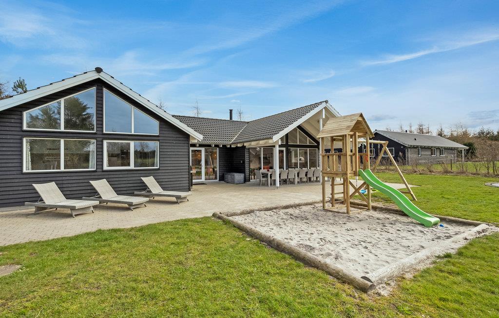 Sommerhus - 18 personer - Fyrrehaven - Fjellerup - 8585 - Glesborg ...